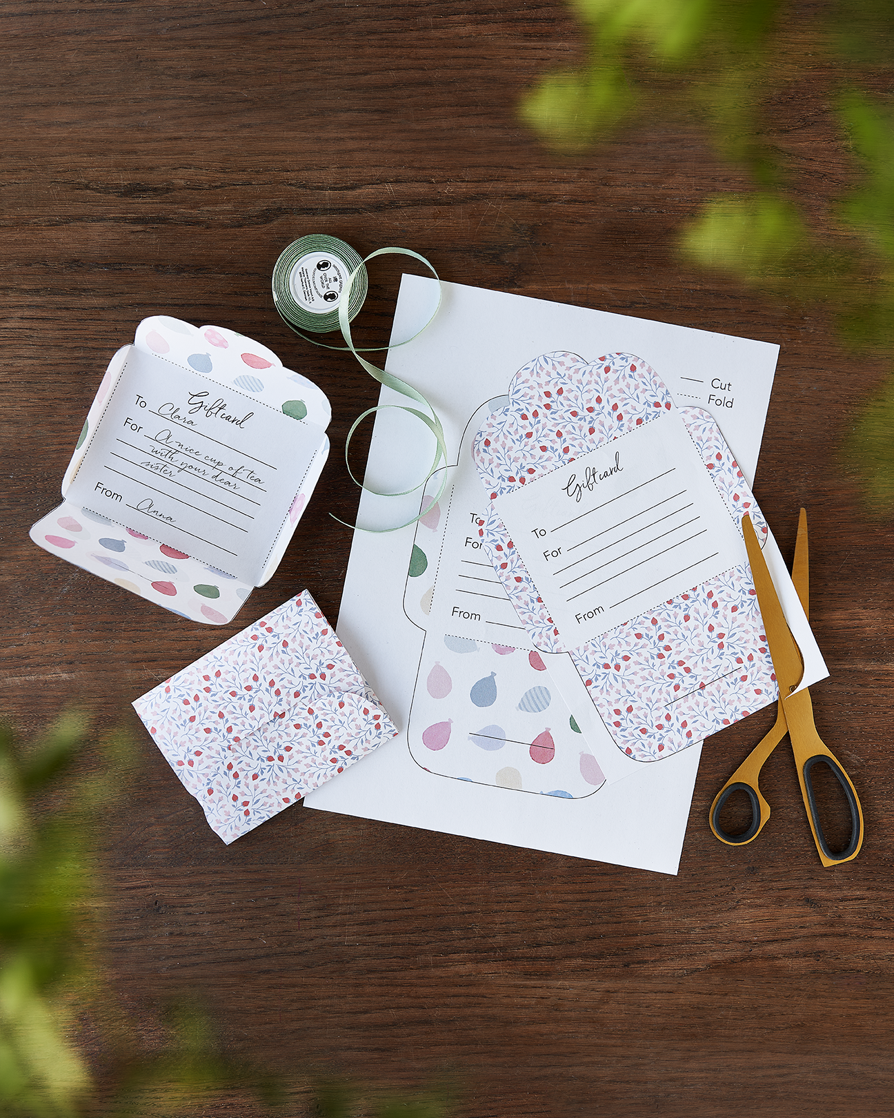 Gratis skabelon til fint print-selv gavekort | DIY-projekter | Søstrene ...