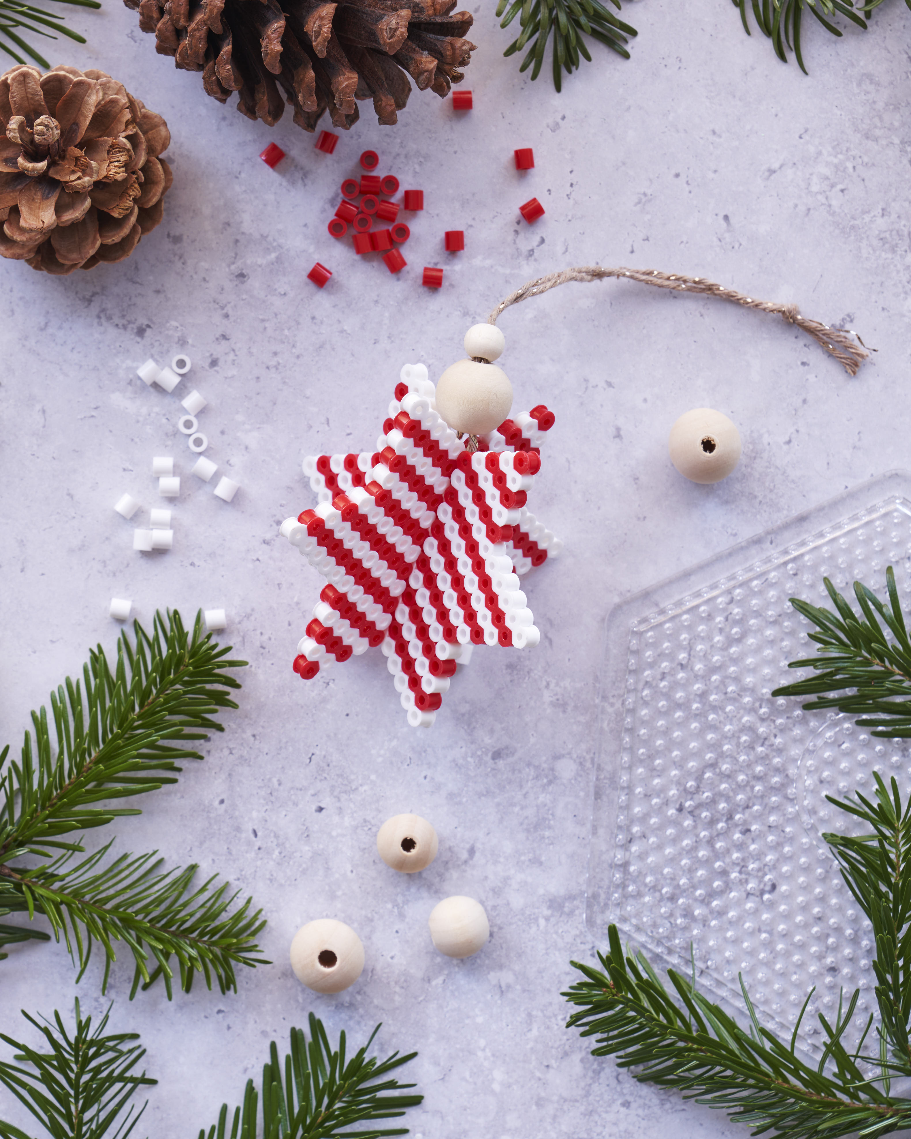 Suspension en forme d’étoile en perles à repasser | Projets de ...