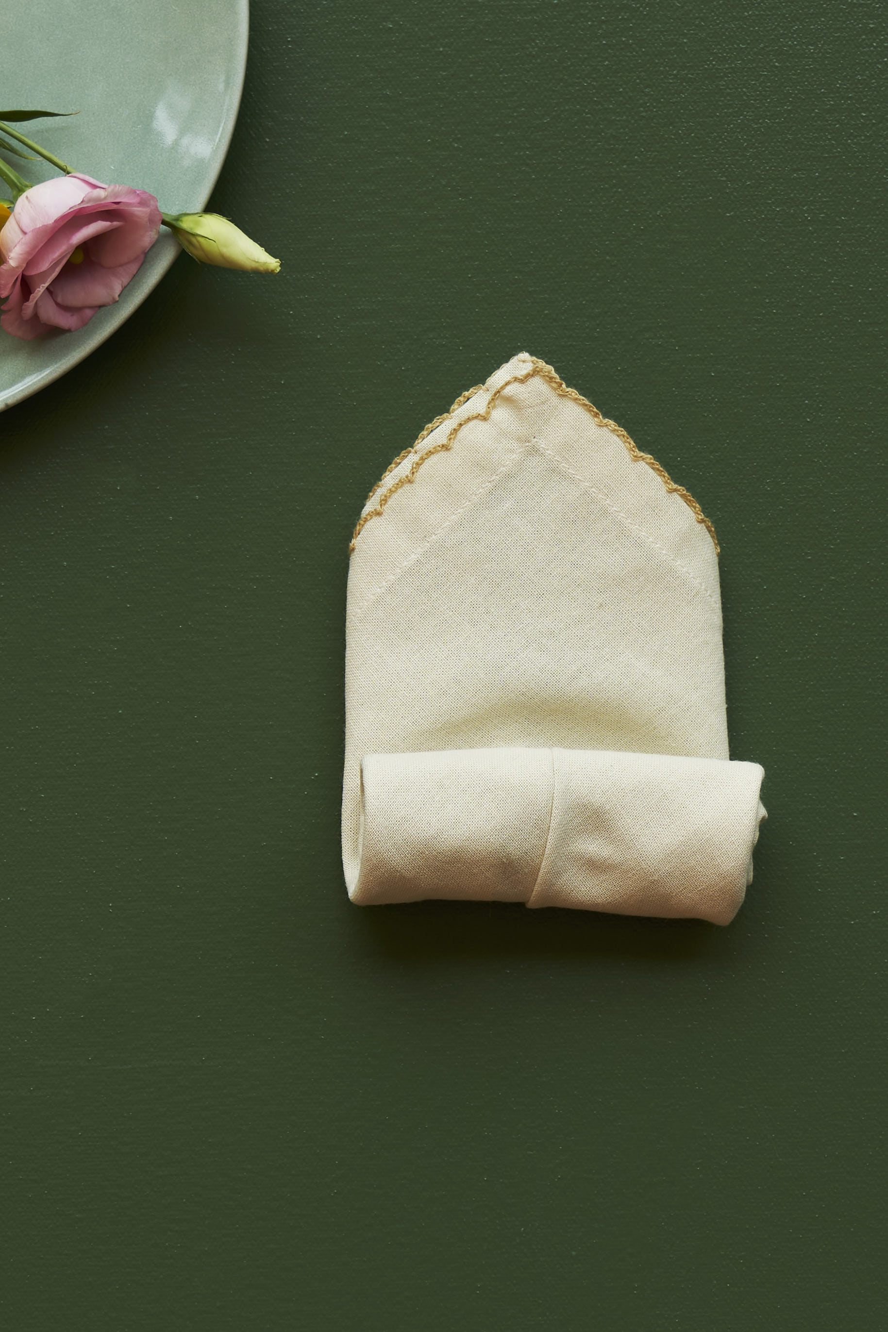 5 charming napkin folding ideas | Søstrene Grene