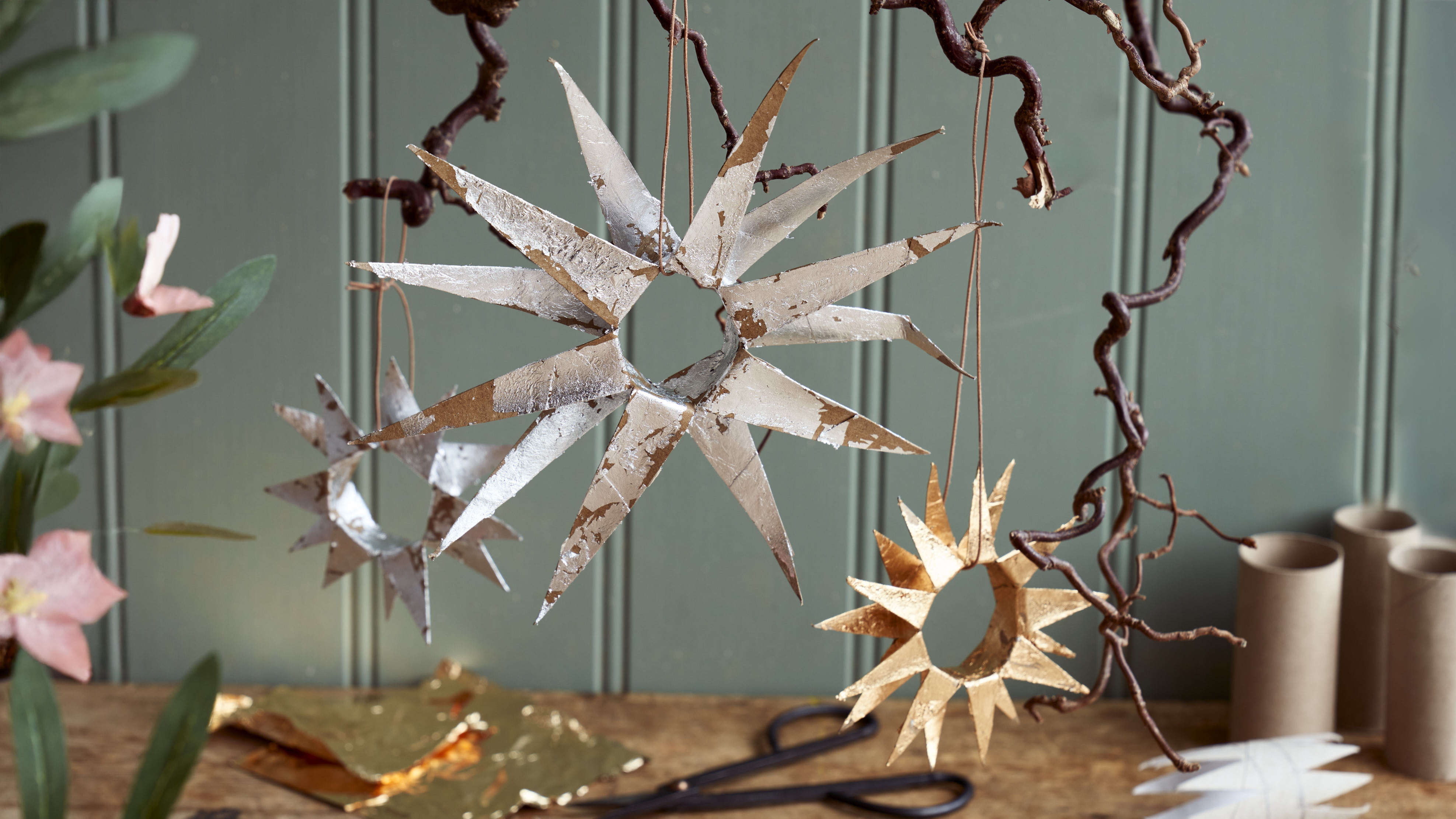 Étoile en rouleau de papier toilette | DIY | Søstrene Grene