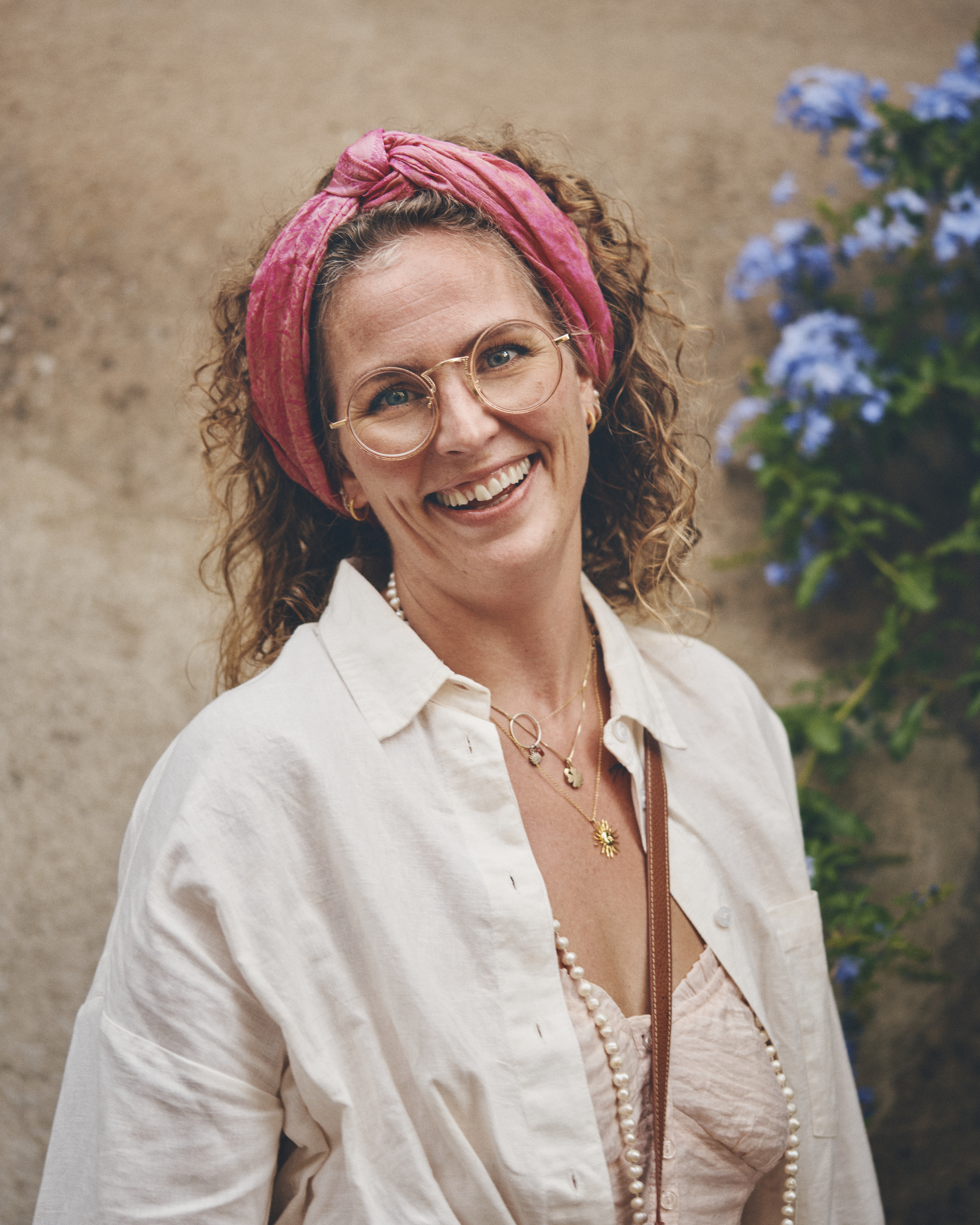 Cornelia renoverer huse i Frankrig | Søstrene Grene