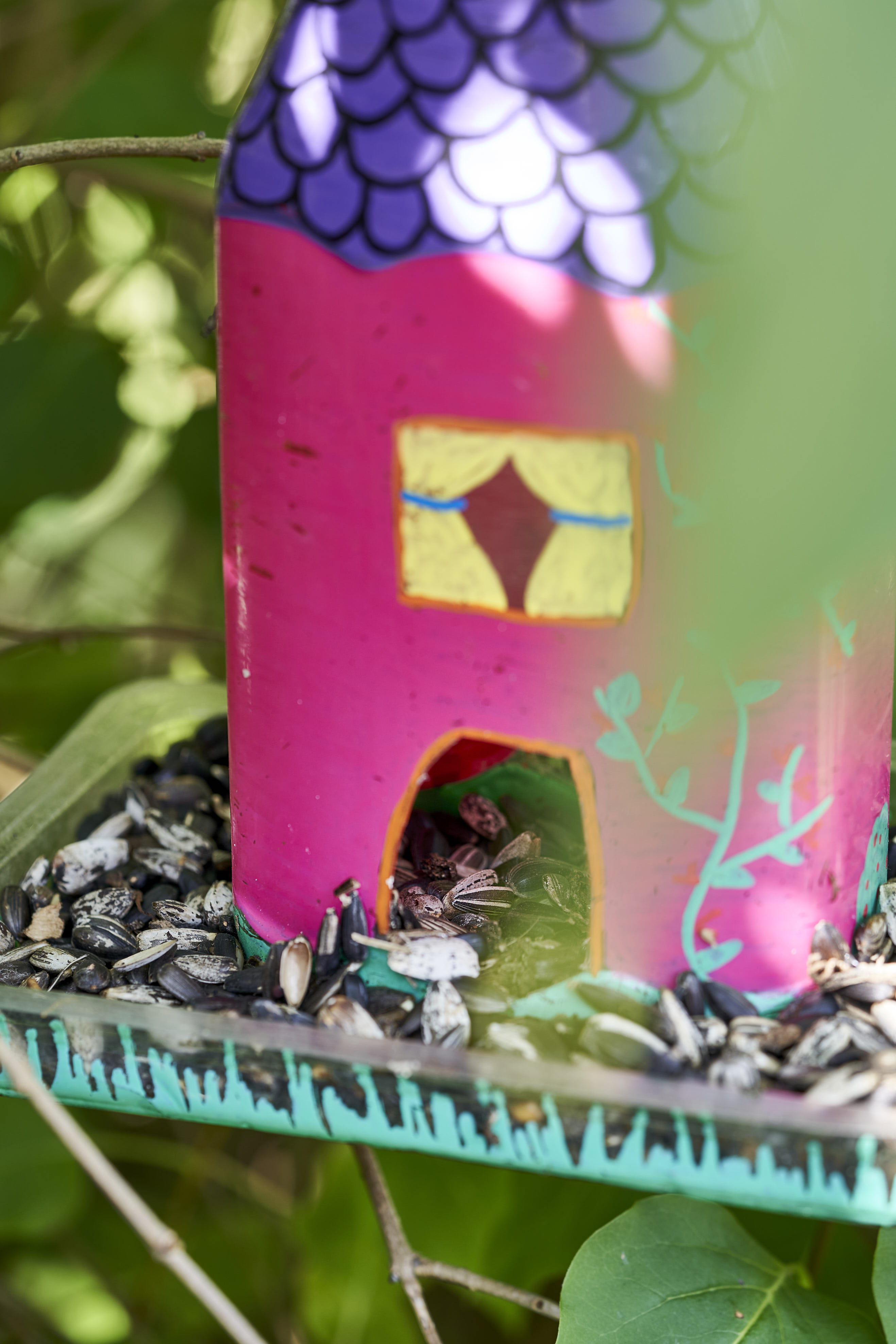 Dea transforms trash to toys | Søstrene Grene