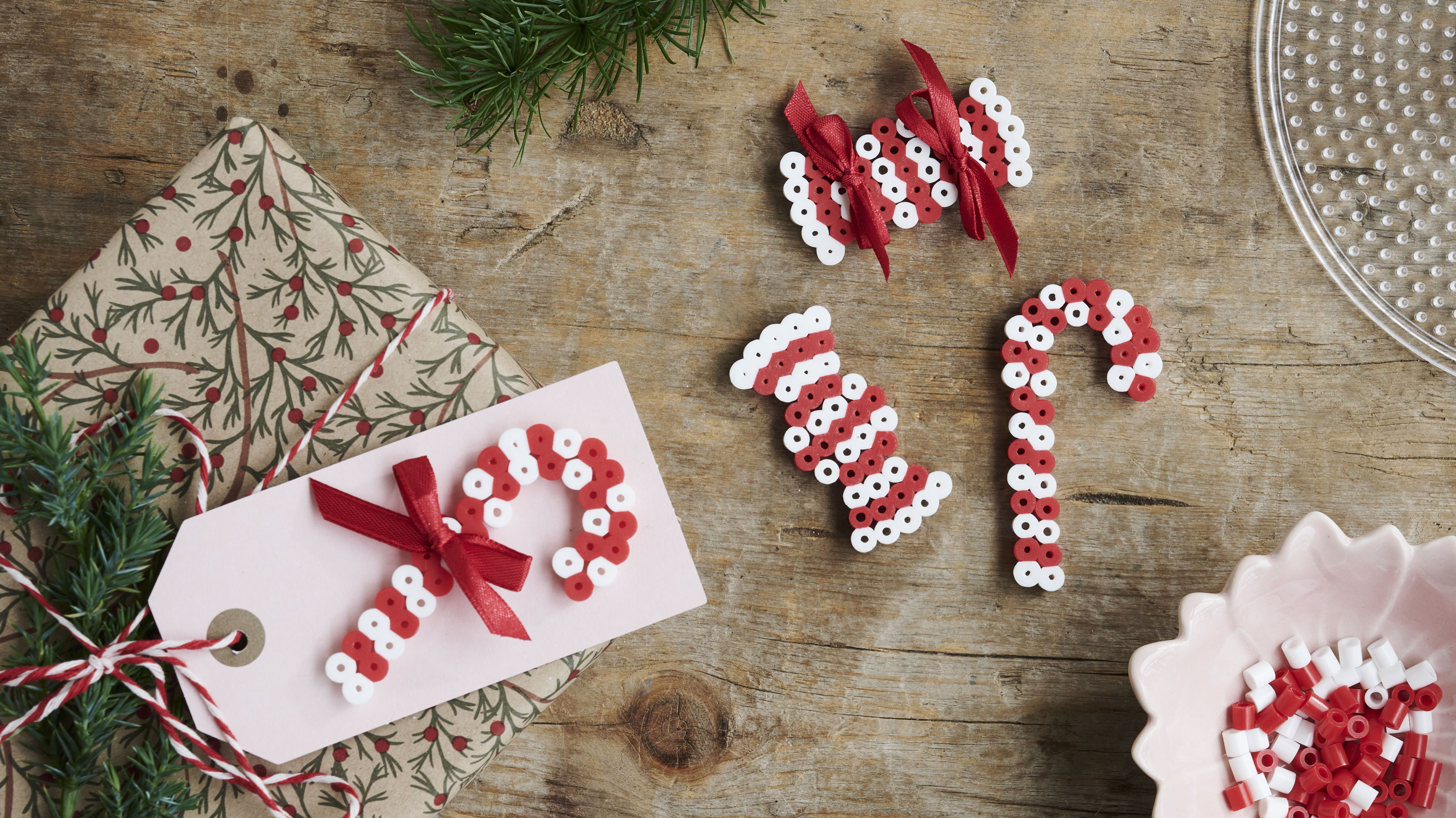 Bead pattern for Christmas gift tags | DIY-projects | Søstrene Grene